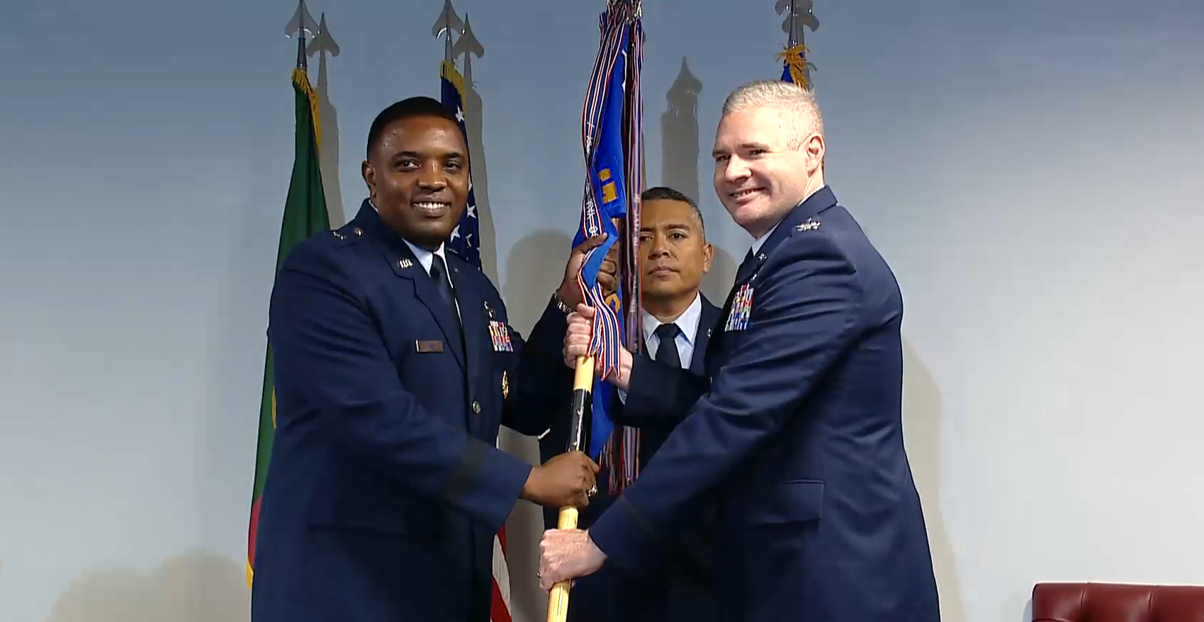 Americanos reforçam importância da Base das Lajes em dia de rendição do ...