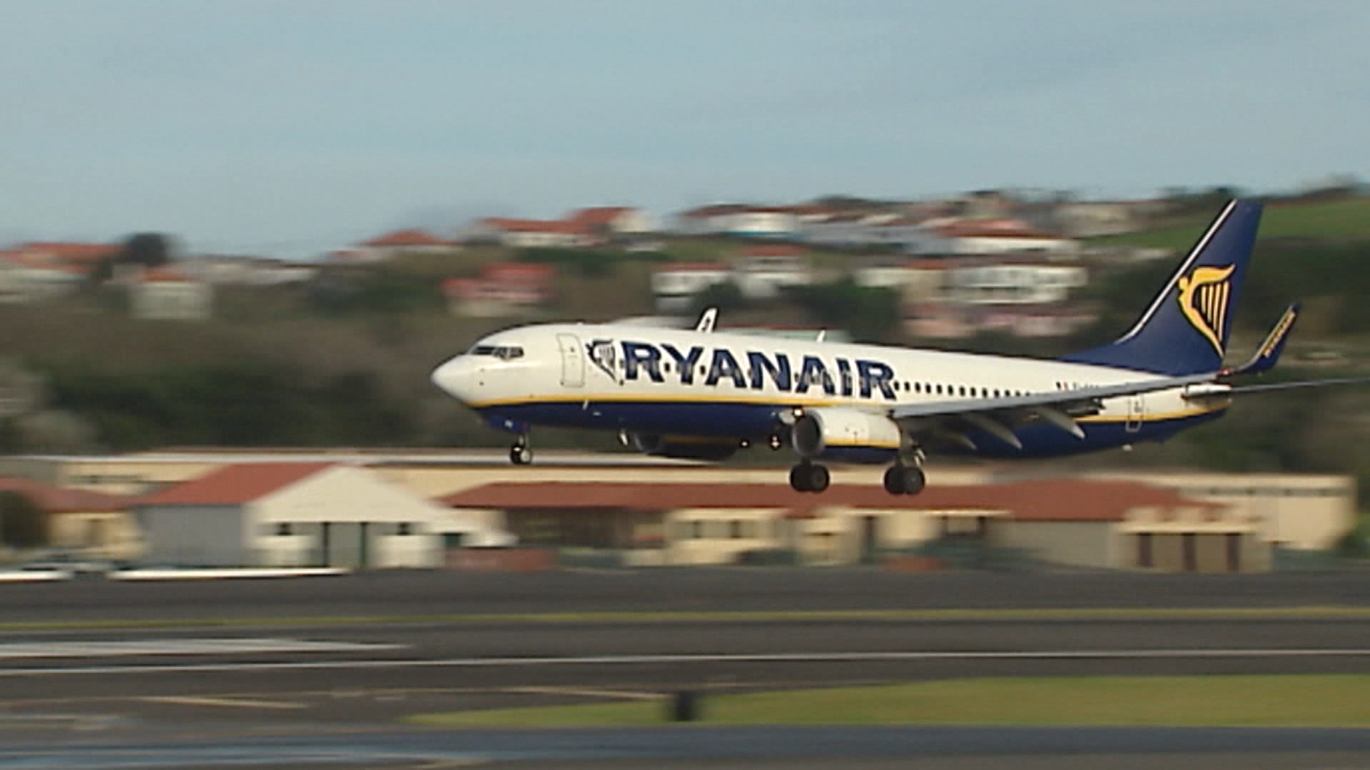 Michael O'Leary confirma que Ryanair vai abandonar os Açores no final ...
