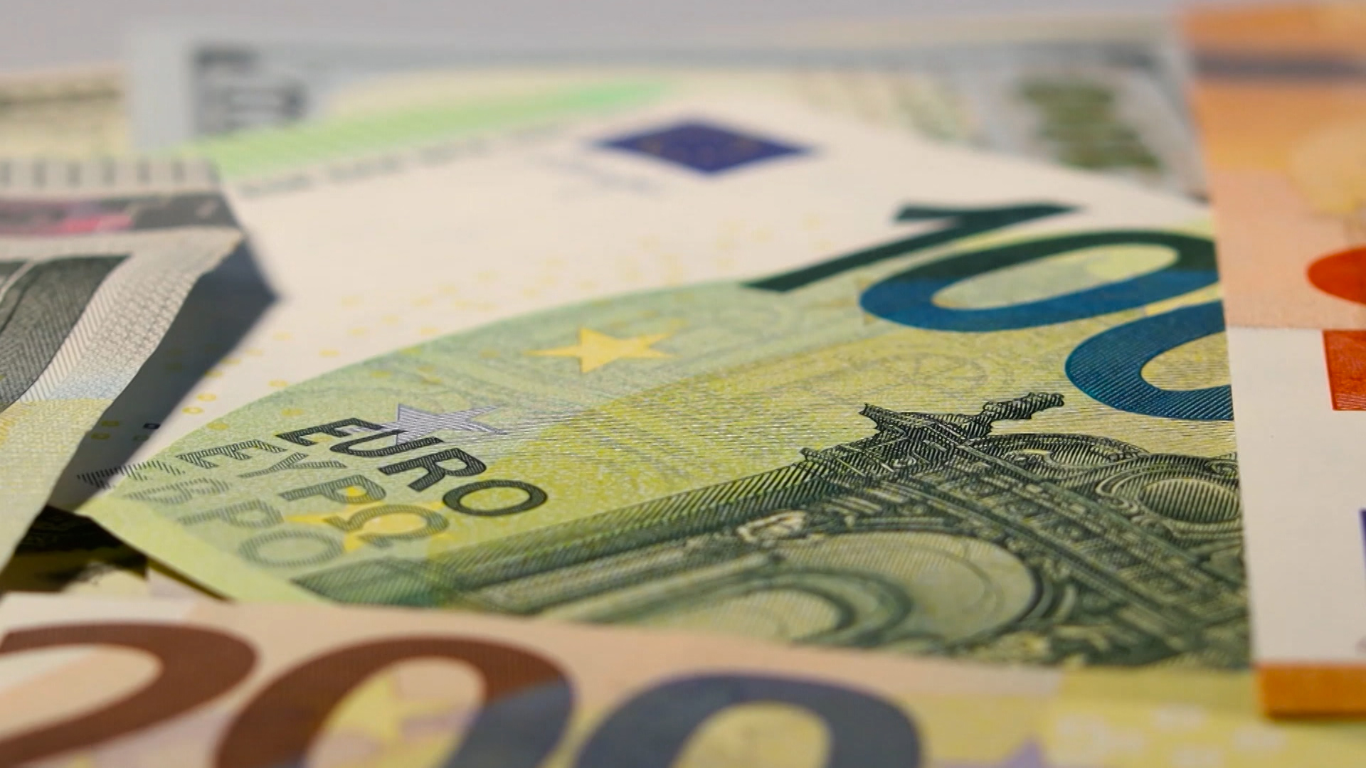 Contas da Região: Agravamento do défice em março de 70M€ - RTP Açores