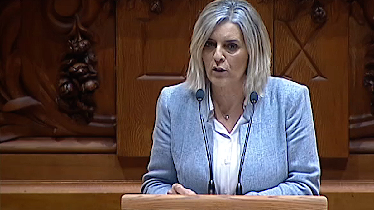 Autárquicas 2025: Isabel Rodrigues candidata do PS a Ponta Delgada ...