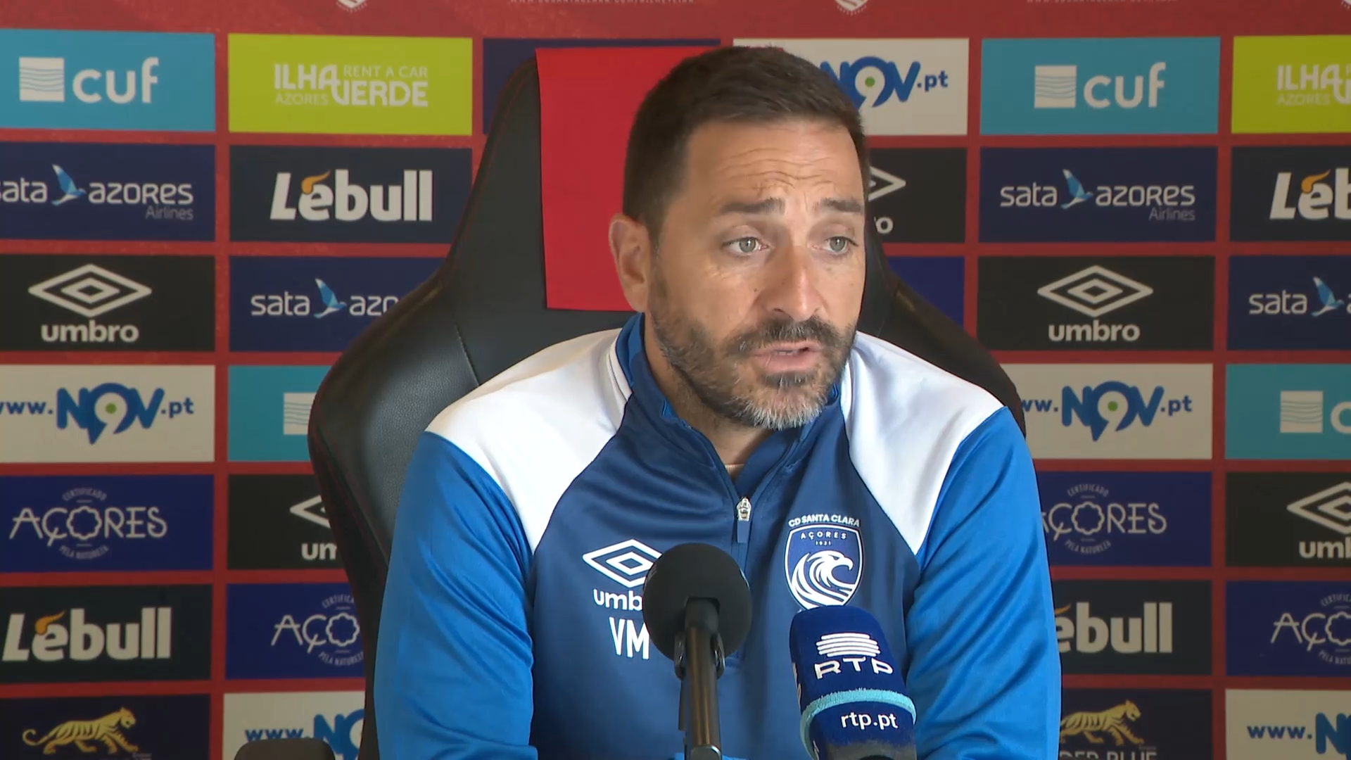 Vasco Matos insatisfeito com investimento em reforços - RTP Açores