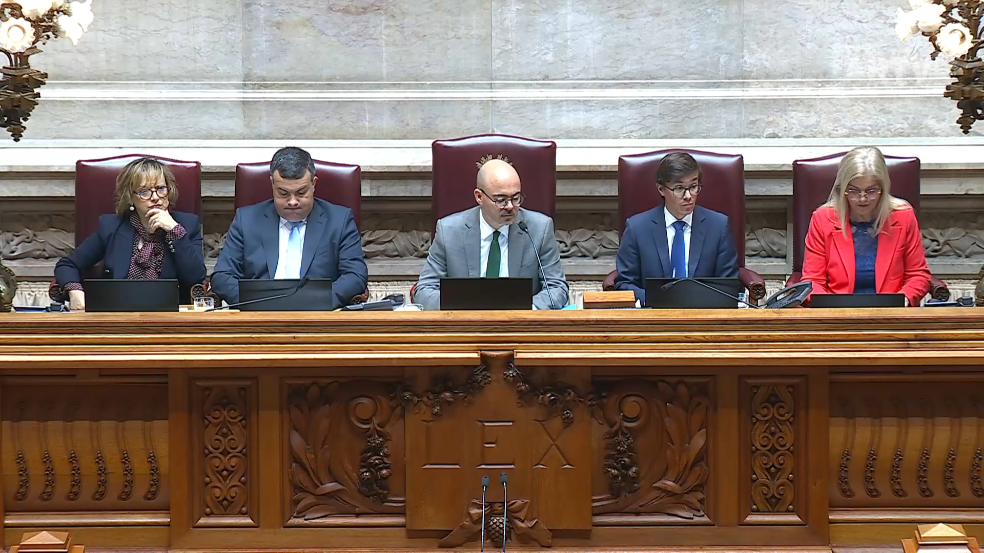 Subsídio Mobilidade: AR aprova propostas do PS e Chega - RTP Açores